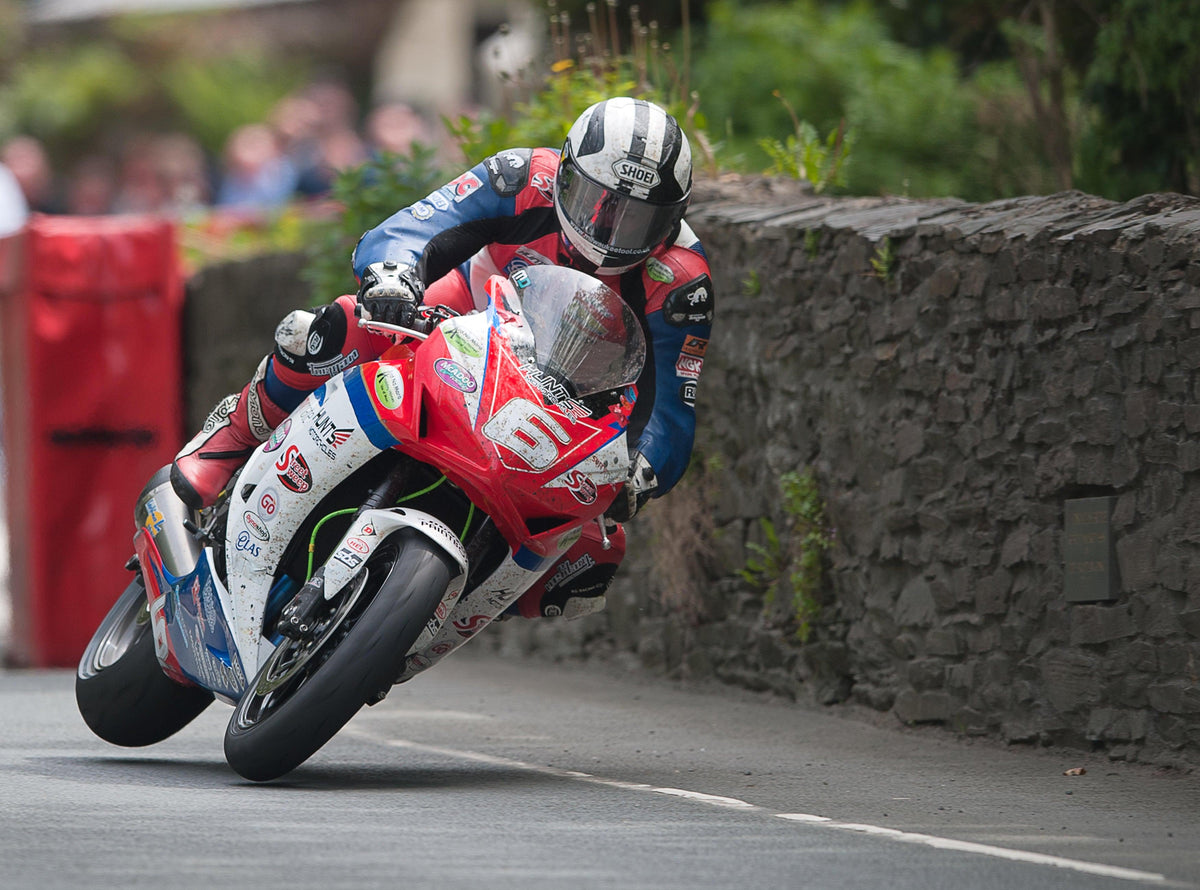 The history and a guide to the Isle of Man TT – Roadskin®